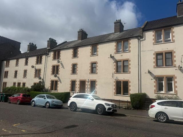 Gardner Street, Dundee DD3, 2 bed flat to rent, £800 pcm | PrimeLocation