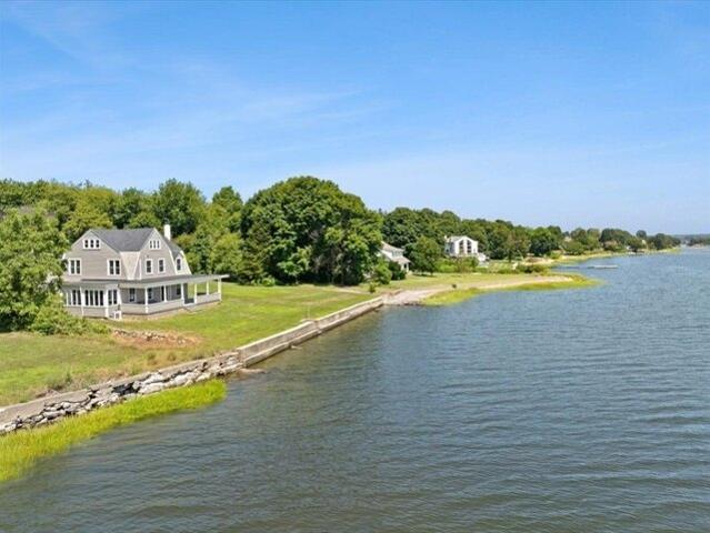 Gardners Neck Rd, Swansea, Home For Sale