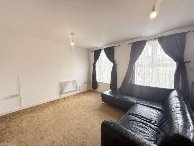 Gareth Drive, Edmonton, N9