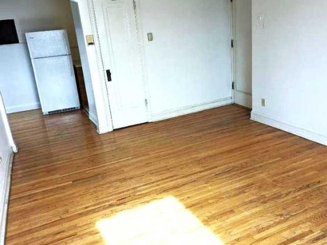 Garfield Apartments 1 Bedroom Apartment for Rent at 2552 Garfield Ave, Minneapolis, MN 55405 Whittier