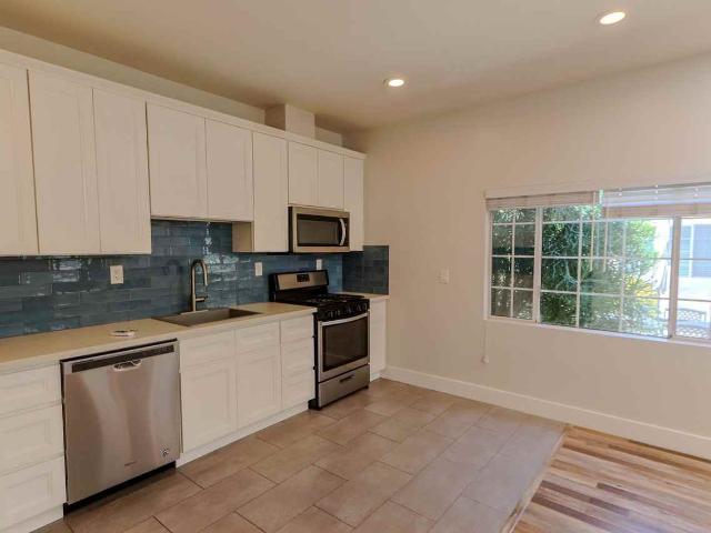 Garfield Avenue Apartments 2 Bedroom Apartment for Rent at 449 W Garfield Ave, Glendale, CA 91204 Pacific Edison