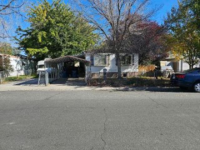 Garfield Dr