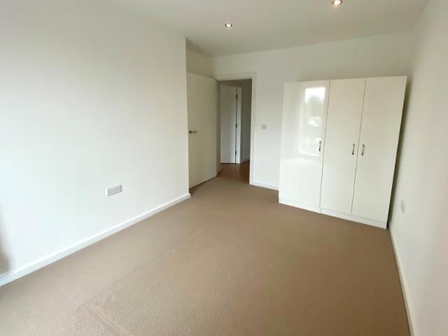 Garfield Road, Addlestone, Surrey, KT15