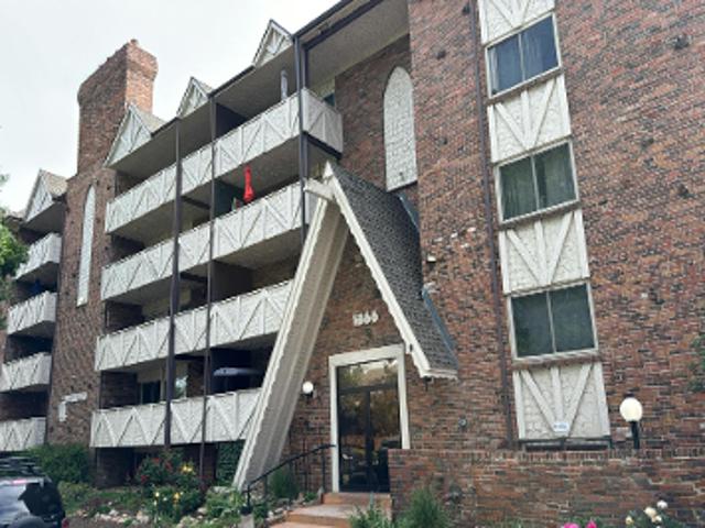 Garfield St Apt 105