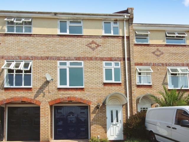 Garland Close, Exwick, Exeter EX4, 3 bed town house to rent, £1,200 pcm | PrimeLocation