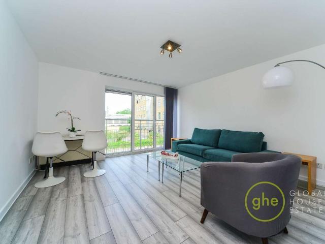 Garland Court, Canary Wharf, London E14, 1 bed flat to rent, £1,673 pcm | PrimeLocation