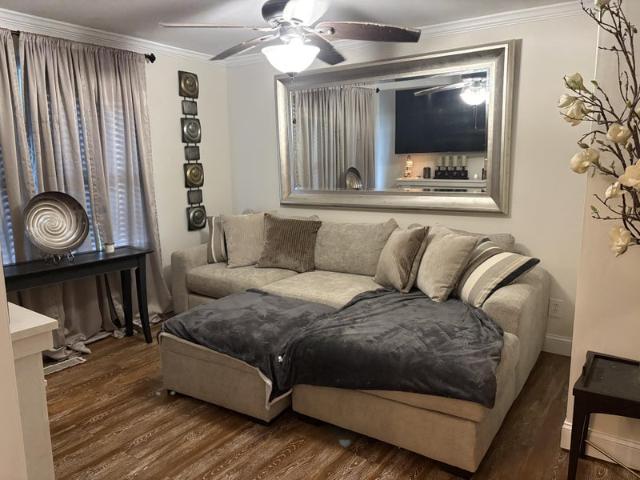 Garner room for rent