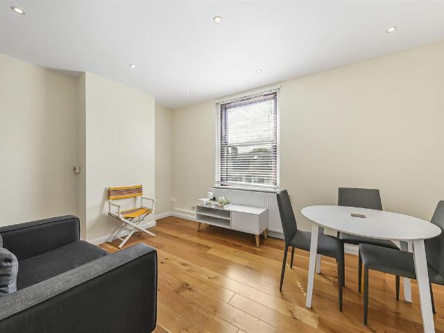 Garnett Road, London NW3, 2 bed block of flats to rent, £2,200 pcm | PrimeLocation