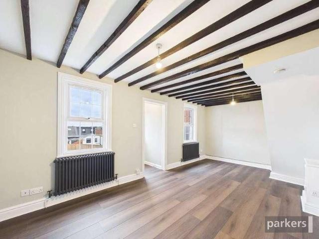 Garnet Hill, Reading, Berkshire, RG1