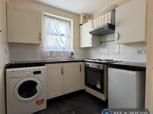 Garnham St, London, N16 1 bed flat to rent £1,850 pcm £427 pw