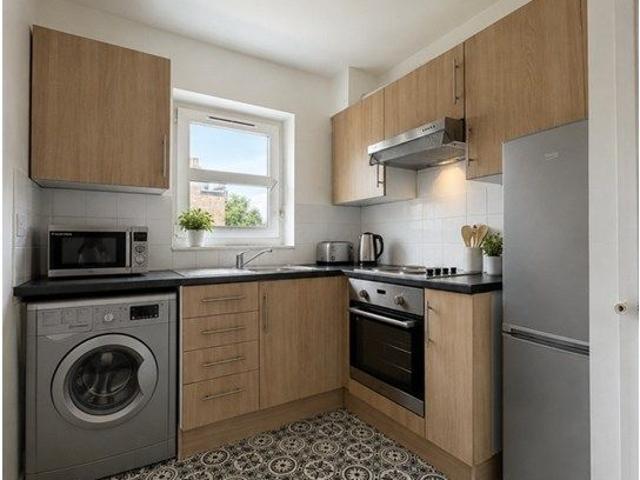 Garnham St, London N16, 1 bed flat to rent, £1,850 pcm | PrimeLocation