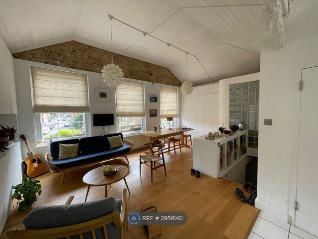 Garnham Street, London N16, Room to rent, £1,170 pcm | PrimeLocation