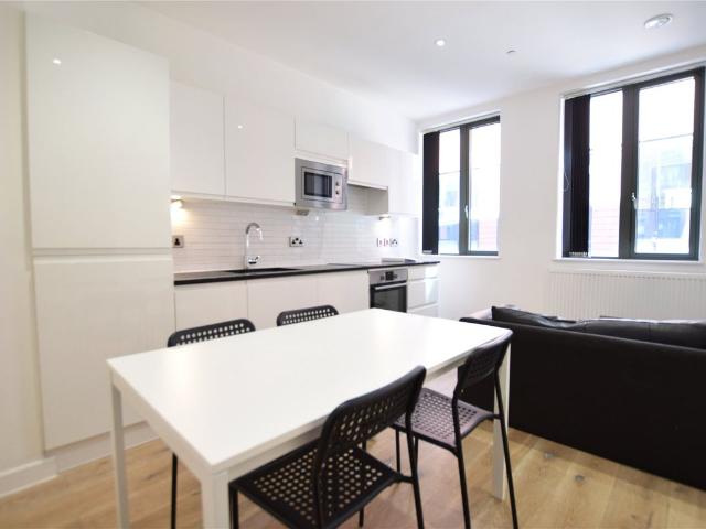 Garrard House, 30 Garrard Street, Reading, Berkshire RG1, 1 bed flat to rent, £1,200 pcm | PrimeLocation