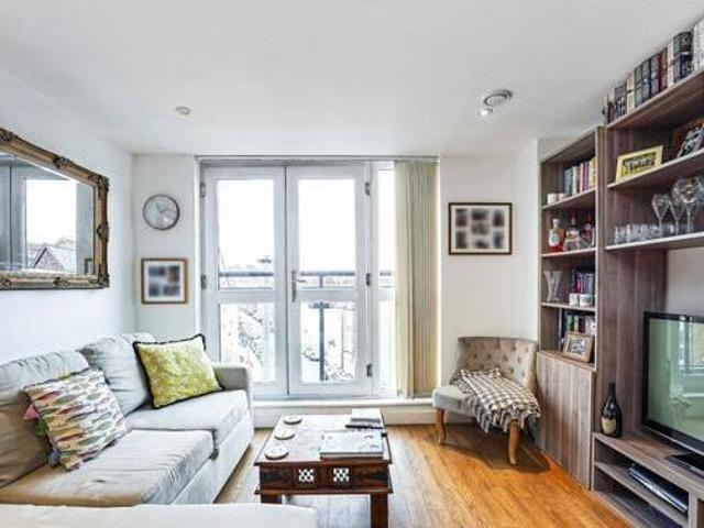 Garratt Lane, Earlsfield, 1 Bedroom Flat
