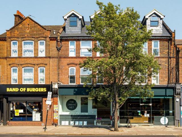 Garratt Lane, London, SW17