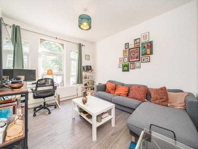 Garratt Lane, SW17, London
