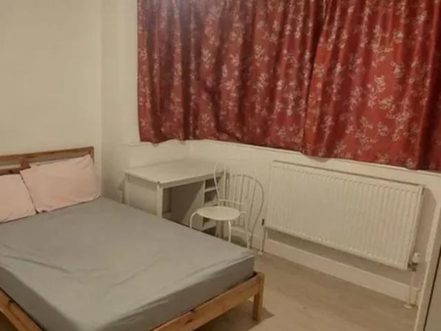 Garratt Road, London, HA8 9AW, United Kingdom | Room for rent #167786717 | Rentberry