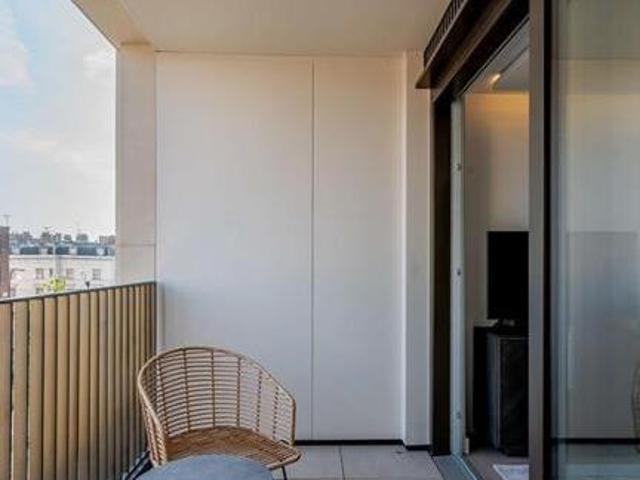 Garrett Mansions, Edgware Road, 2 Bedroom Flat
