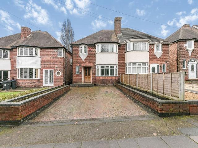 Garretts Green Lane, Birmingham B26, 3 bed property to rent, £1,350 pcm | PrimeLocation