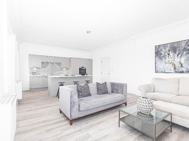 Garrioch Road, North Kelvinside, Glasgow G20, 2 bed flat to rent, £1,750 pcm | PrimeLocation