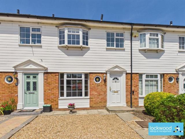 Garrick CLose, Staines 3 bed property to rent £2,100 pcm £485 pw