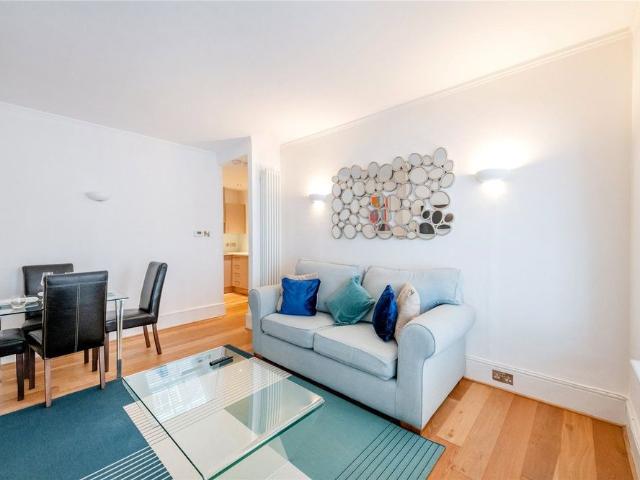 Garrick House, W1J