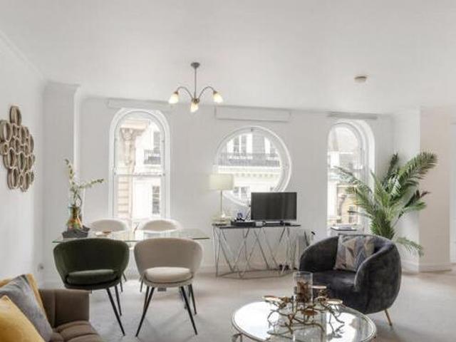Garrick Street, London, 2 Bedroom Apartment