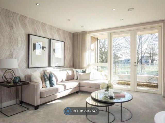Garrison Heights, London NW7, Room to rent, £1,300 pcm | PrimeLocation