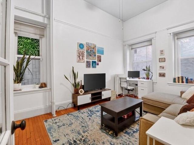Garrison St Apt,boston, Condo For Sale