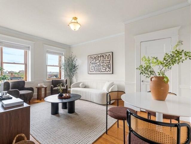Garrison St Apt,boston, Condo For Sale