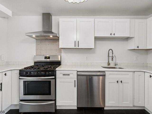 Garrison St, Newark, Home For Sale