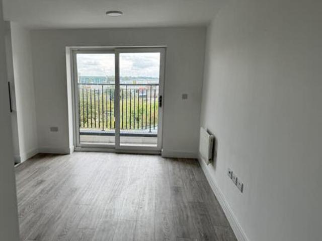 Garsington Road, Oxford, 2 Bedroom Apartment