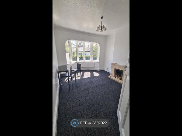 Garstang Road, Preston PR2, 4 bed bungalow to rent, £1,600 pcm | PrimeLocation