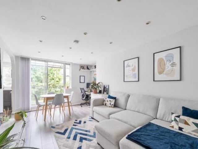 Gascony Avenue, London, 1 Bedroom Flat
