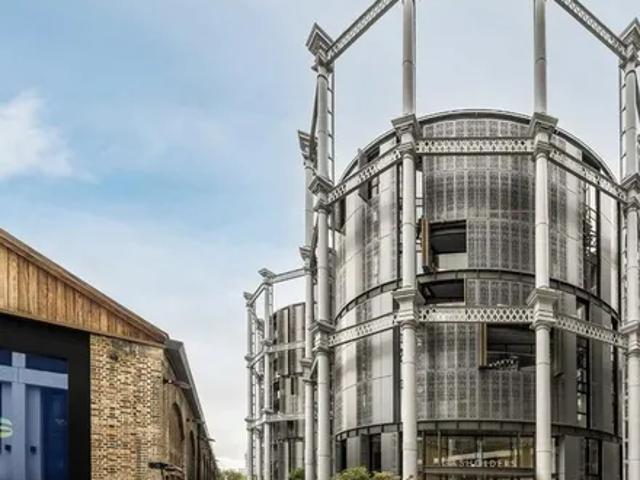 Gasholder Apartments, 1 Regent's Canal towpath, London, N1C 4BW, United Kingdom | 3 bed apartment for rent #135138396 | Rentberry