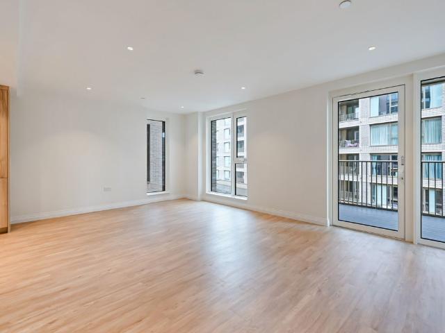 Gasholder Place, Oval Village, London SE11, 1 bed flat to rent, £3,215 pcm | PrimeLocation