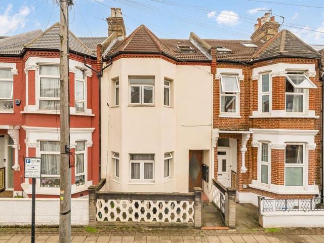 Gaskarth Road, London SW12 7 bed terraced house to rent £6,900 pcm £1,592 pw