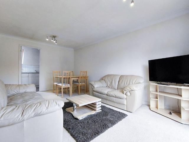 Gatcombe Mews, Ealing, London W5