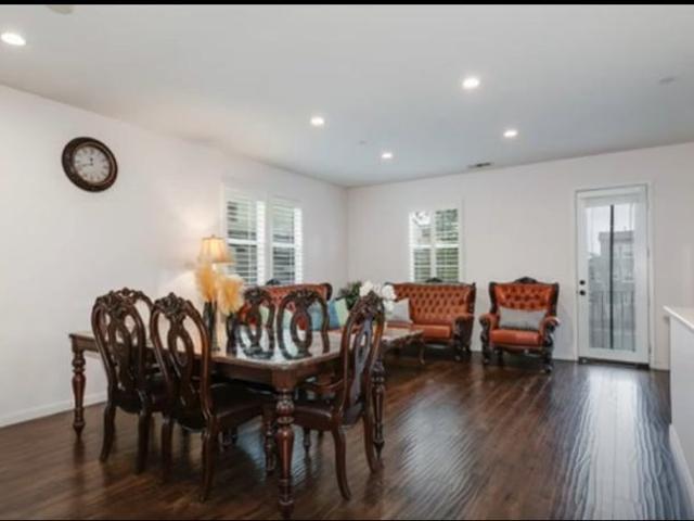 Gate community in Montclair