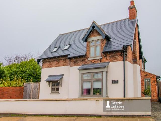 Gate House, Barton Lane, NG9 6DY 4 bed detached house to rent £2,600 pcm £600 pw