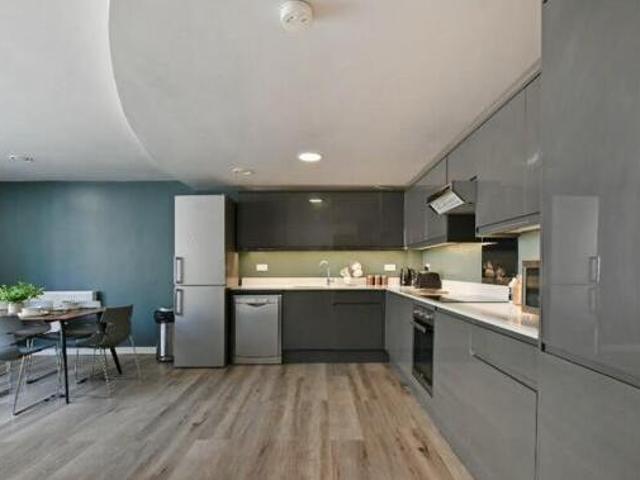 Gatecrasher Apartments, Arundel Street, 5 Bedroom Apartment