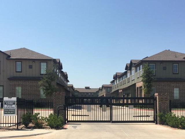 Gated 3 bdrm 2.5 bath Townhome with attached 1 car garage 3 Bedroom Home for Rent at 6140 71st St, Lubbock, TX 79424