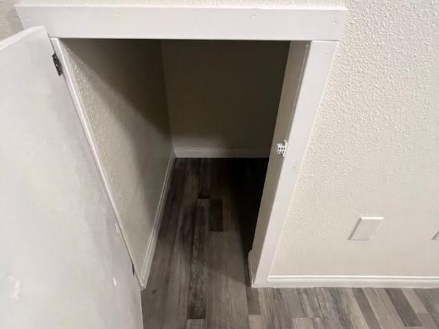 Gated Community 2bed 1.5 bath Townhomes 2 Bedroom Apartment for Rent at 2010 Larcus Ave, Bakersfield, CA 93307 Oakridge