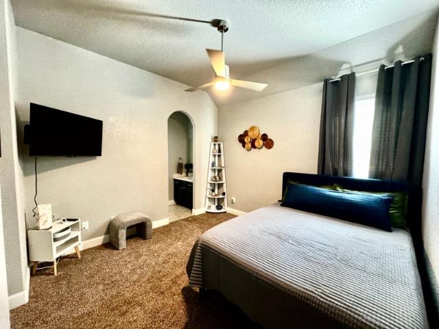 Gated Community, Hill Country, Large bedrooms