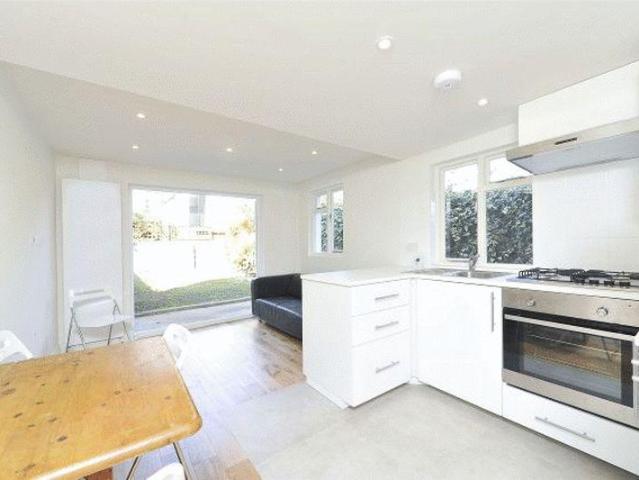 Gateley Road, Brixton SW9 2 bed apartment to rent £2,400 pcm £554 pw