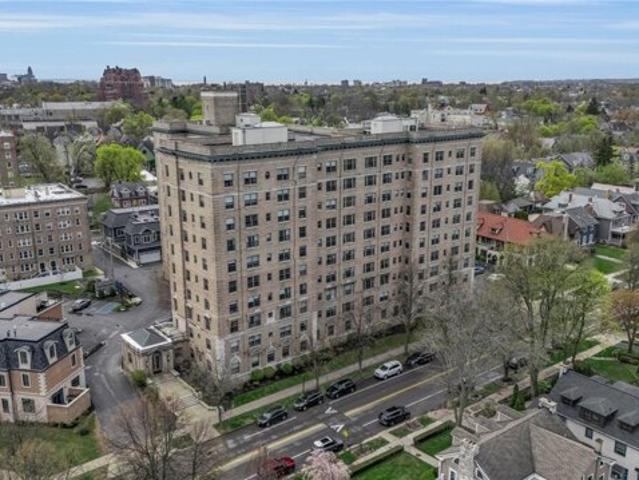 Gates Cir Apt D, Buffalo, Condo For Sale