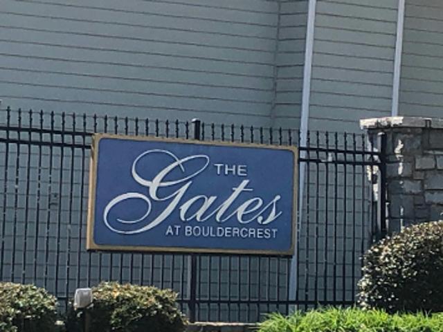 Gates Cir SE # 41