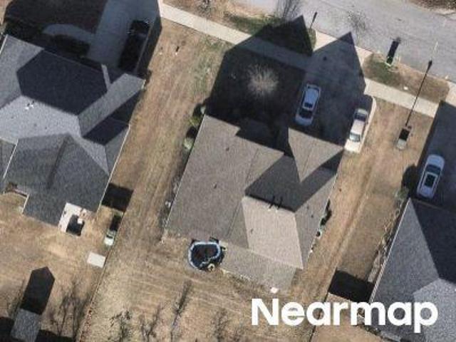 Gatesbrook Dr E