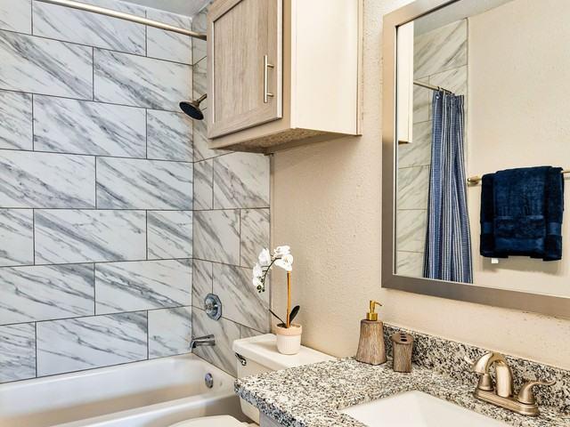 Gateway at Ellington 1 Bedroom Apartment for Rent at 15603 Gulf Fwy, Houston, TX 77598 Southbelt Ellington