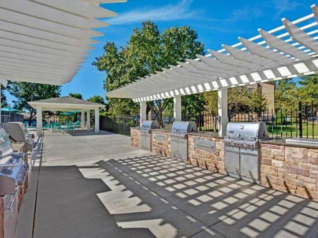 Gateway at Gaithersburg 3 Bedroom Apartment for Rent at 925 Clopper Rd, Gaithersburg, MD 20878